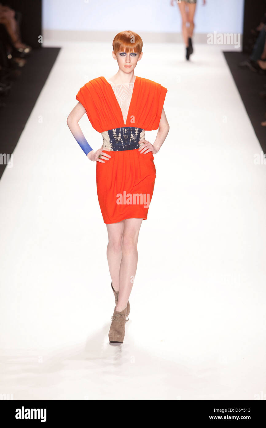 Model Mercedes-Benz New York Fashion Week Spring/Summer 2012 - Project ...