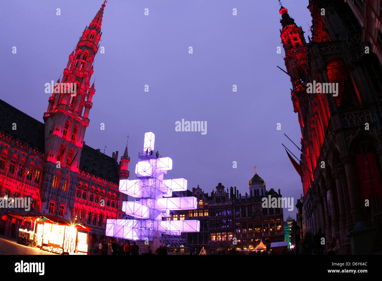 Christmas tree in brussels hi-res stock photography and images - Alamy