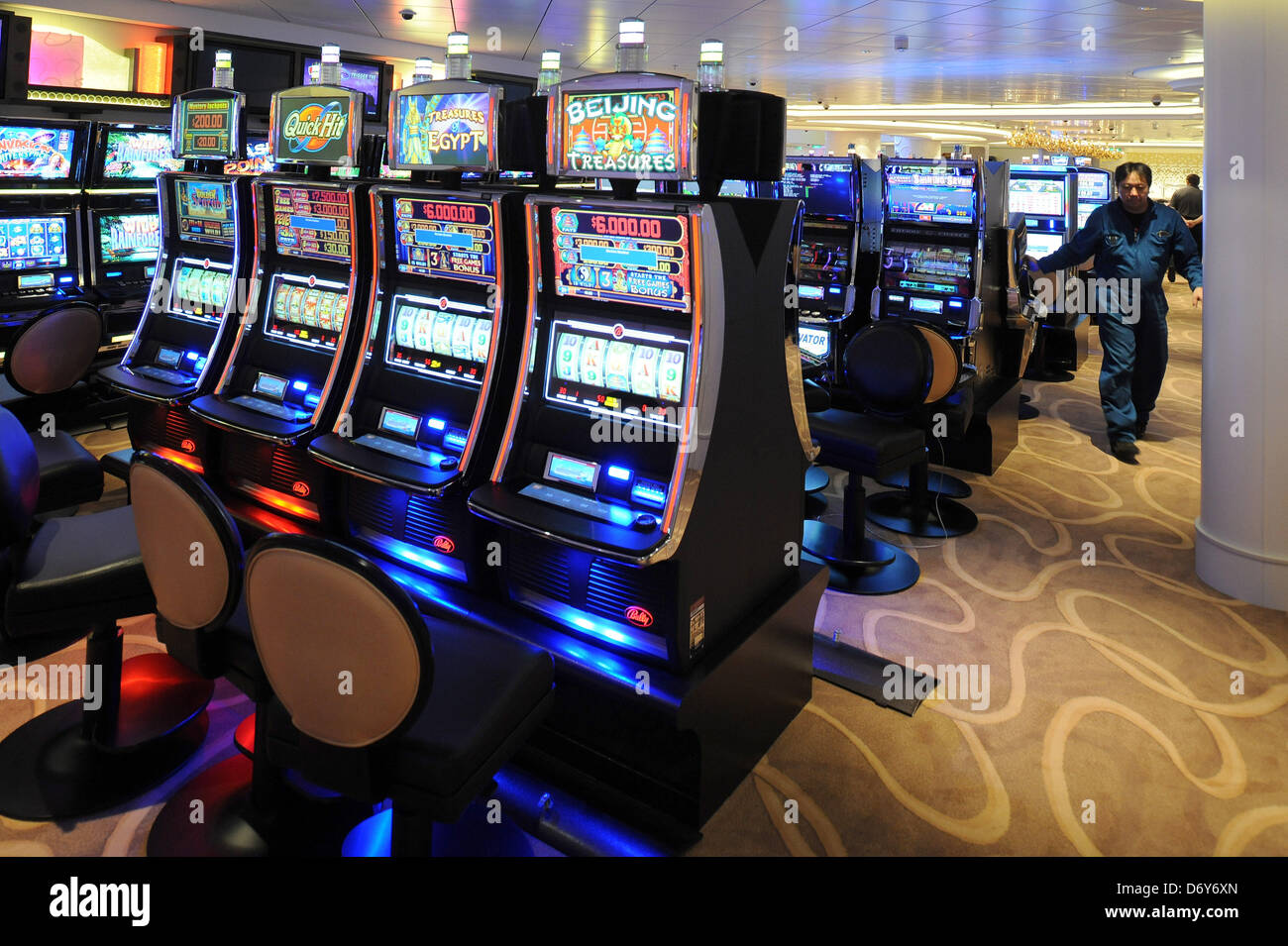 Casino checks hi-res stock photography and images - Alamy