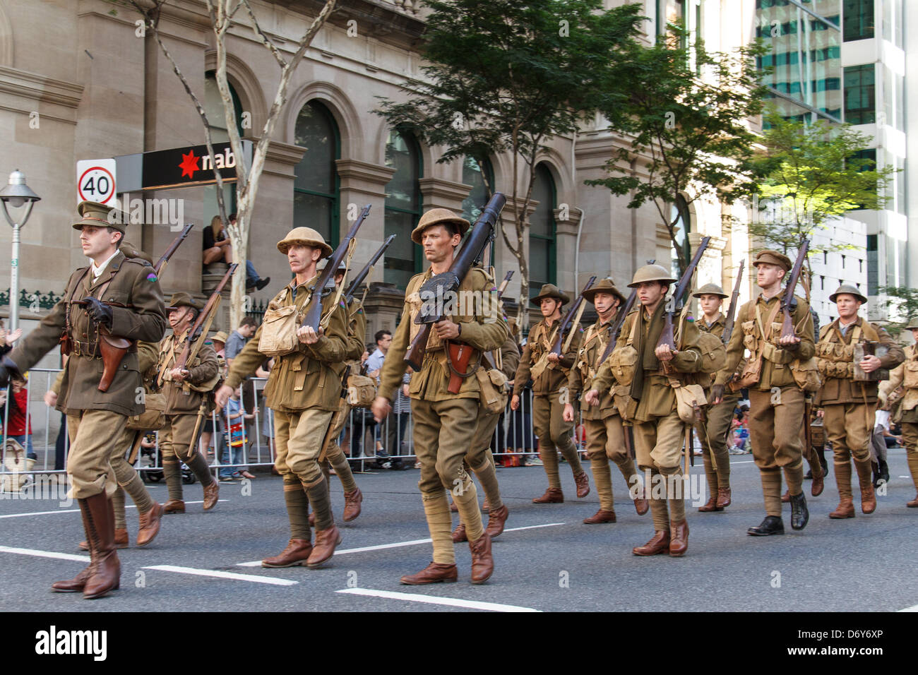 Australian soldiers marching in parade hi-res stock photography and ...