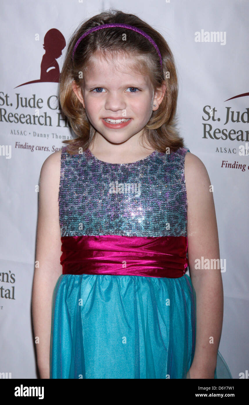 Ellen Taylor 2012 Spotlight on St. Jude benefit at New World Stages ...
