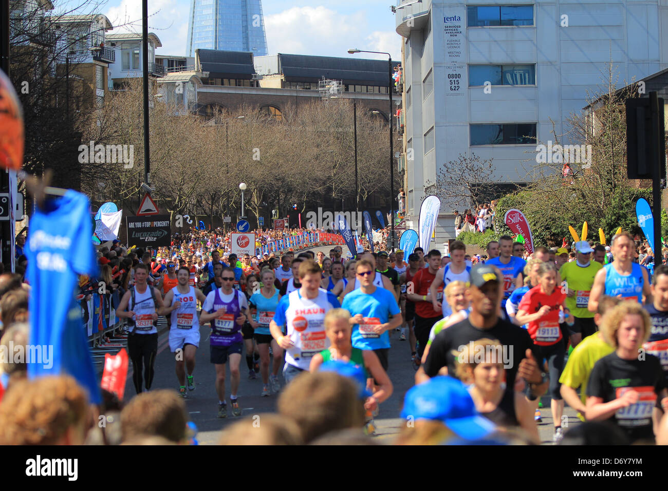 London marathon sick runner hi-res stock photography and images - Alamy