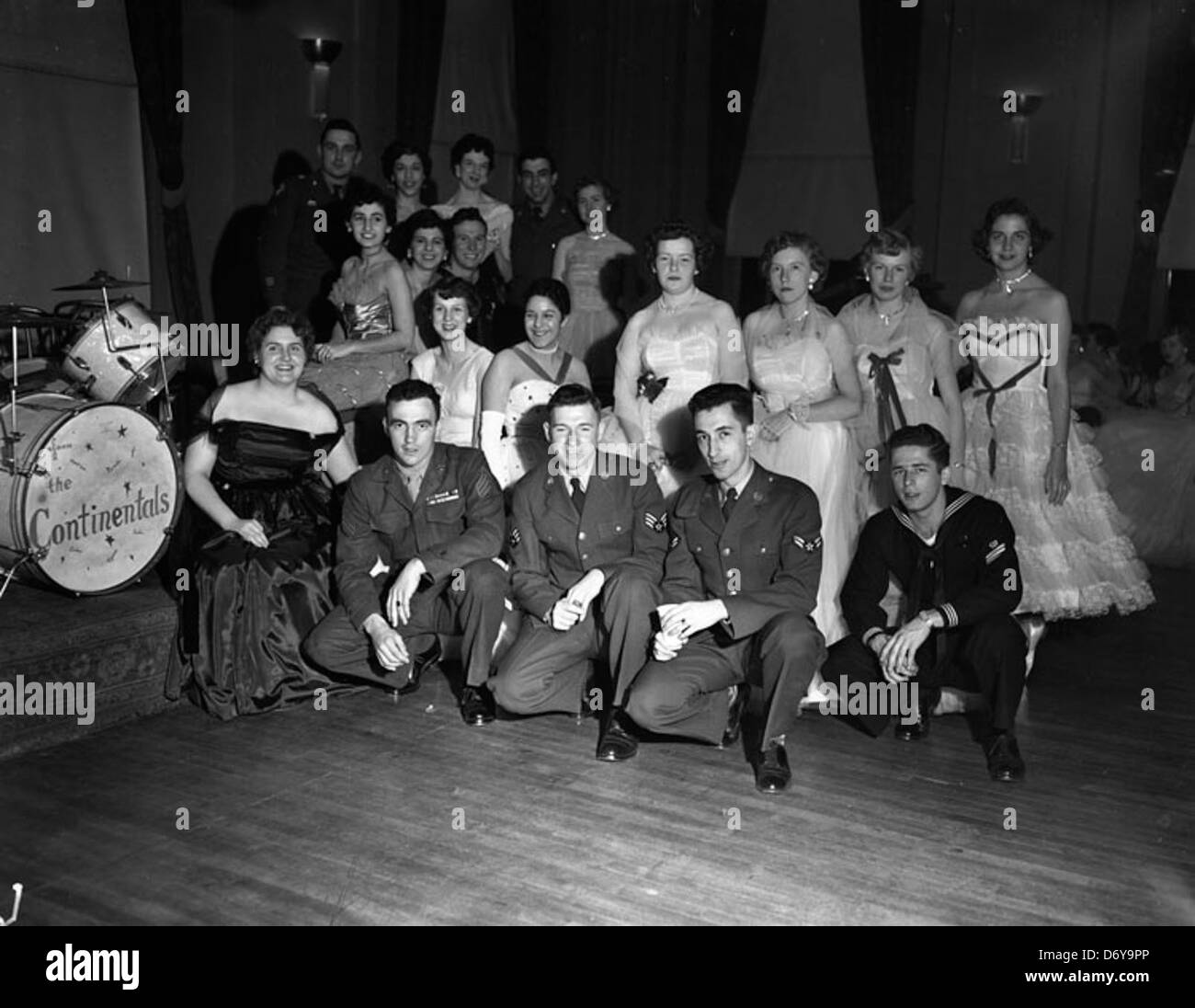 Army service club hi-res stock photography and images - Alamy