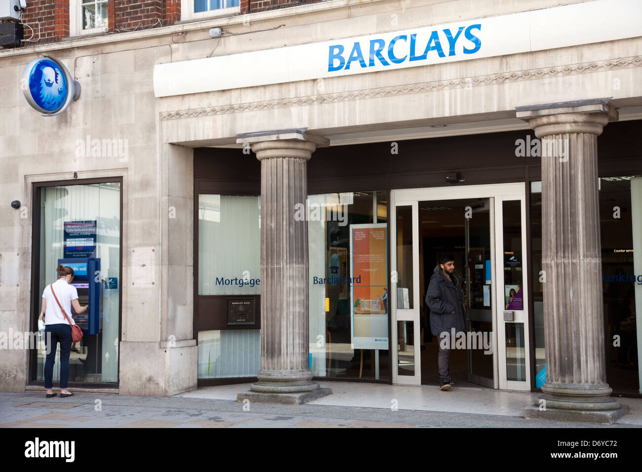Bank frontage hi-res stock photography and images - Alamy