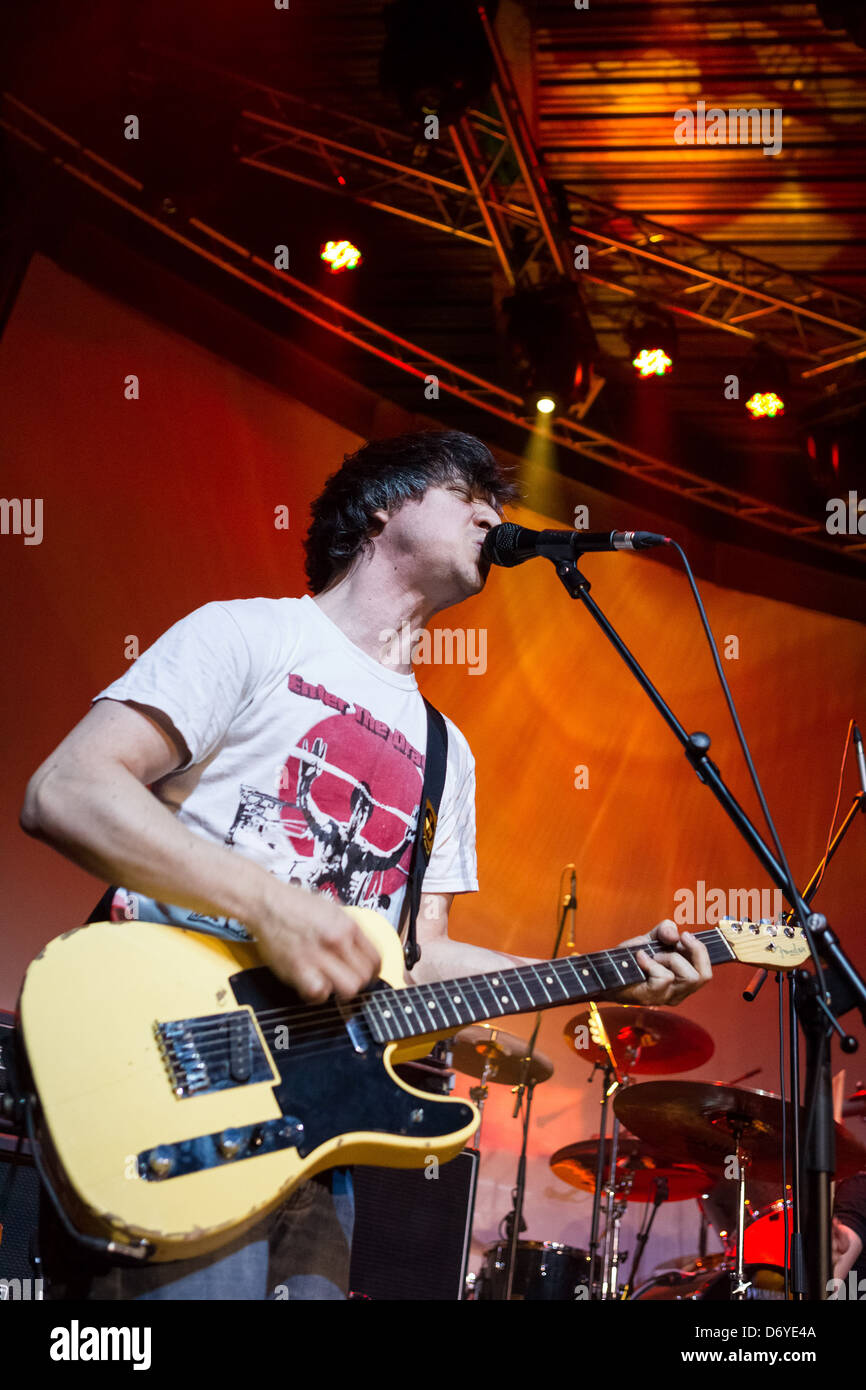 Fighting With Wire perform live at TMN Ao Vivo Lisbon, Portugal - 05.03 ...