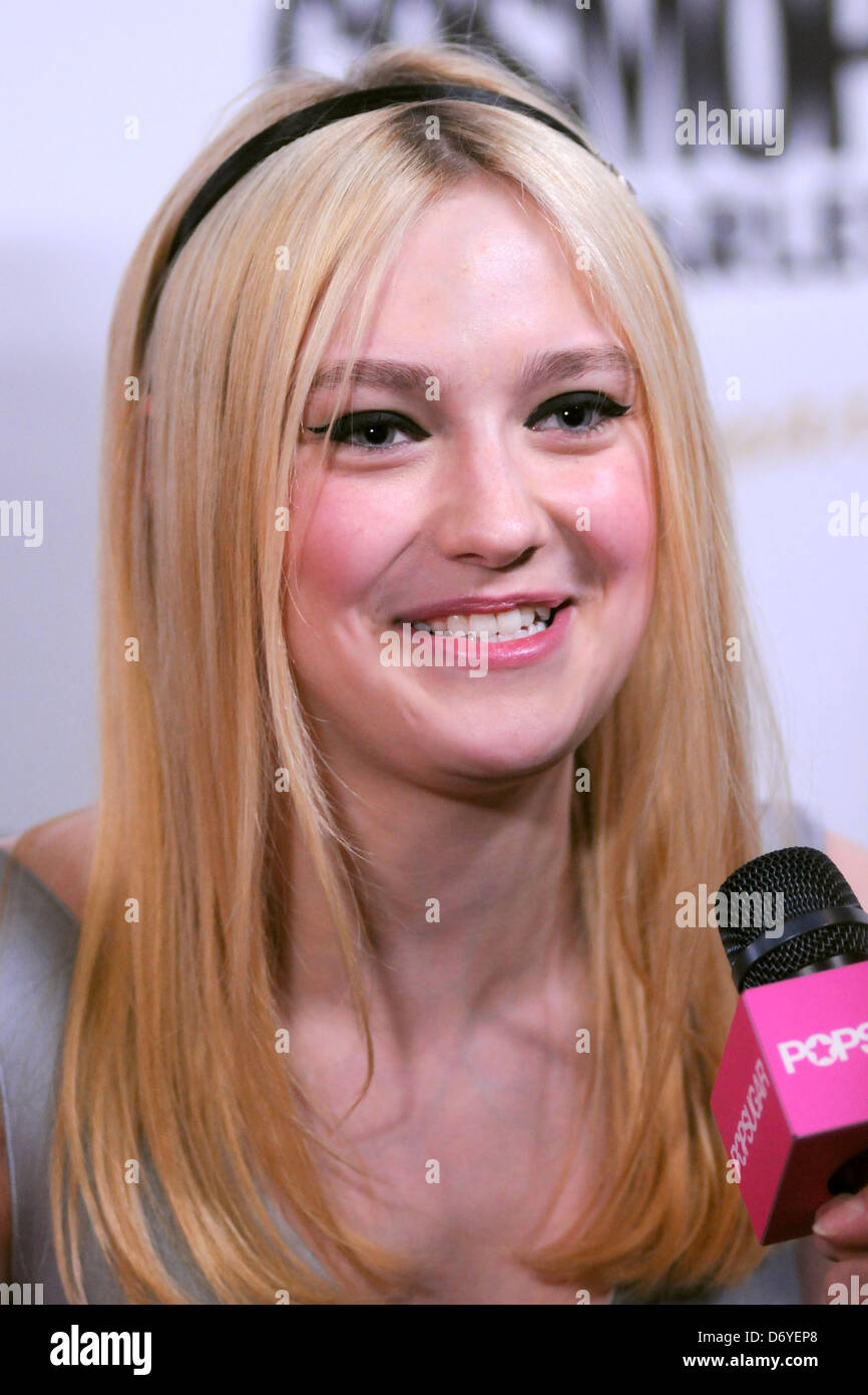 Dakota Fanning Cosmopolitan honors it's Fun Fearless Males and Females ...
