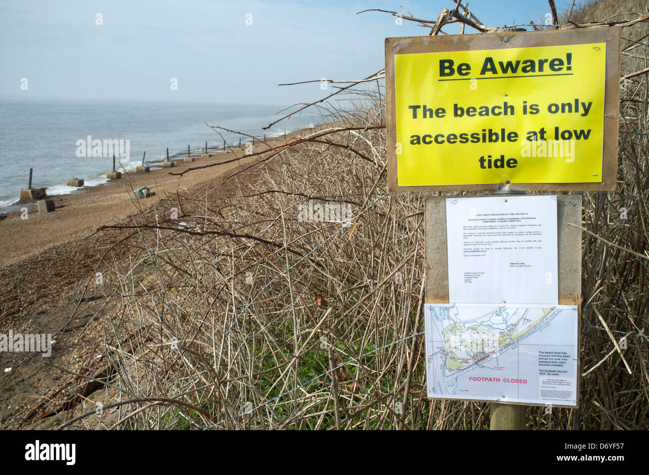 Tide sign hi-res stock photography and images - Alamy