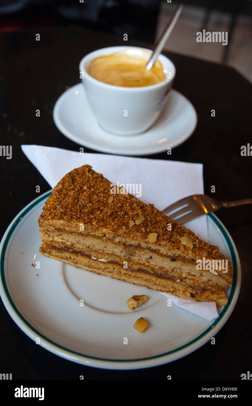 Prague cake hi-res stock photography and images - Alamy