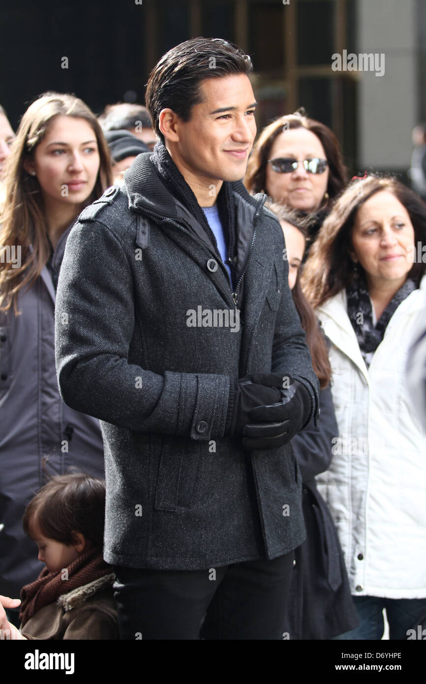 Mario Lopez filming promos for the entertainment television news ...