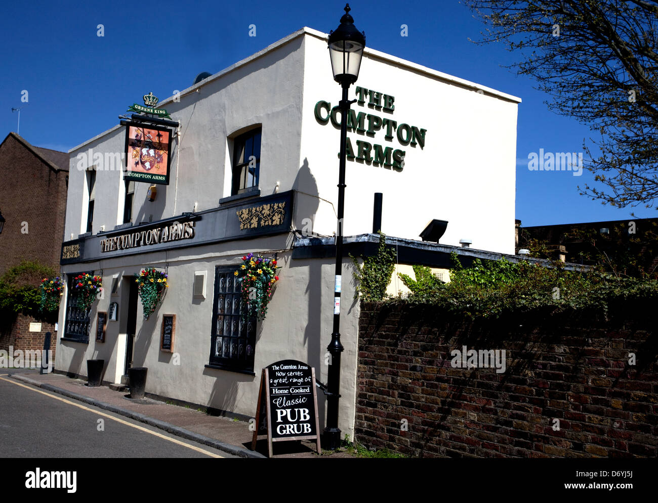 The Compton Arms public house in Islington, London Stock Photo - Alamy