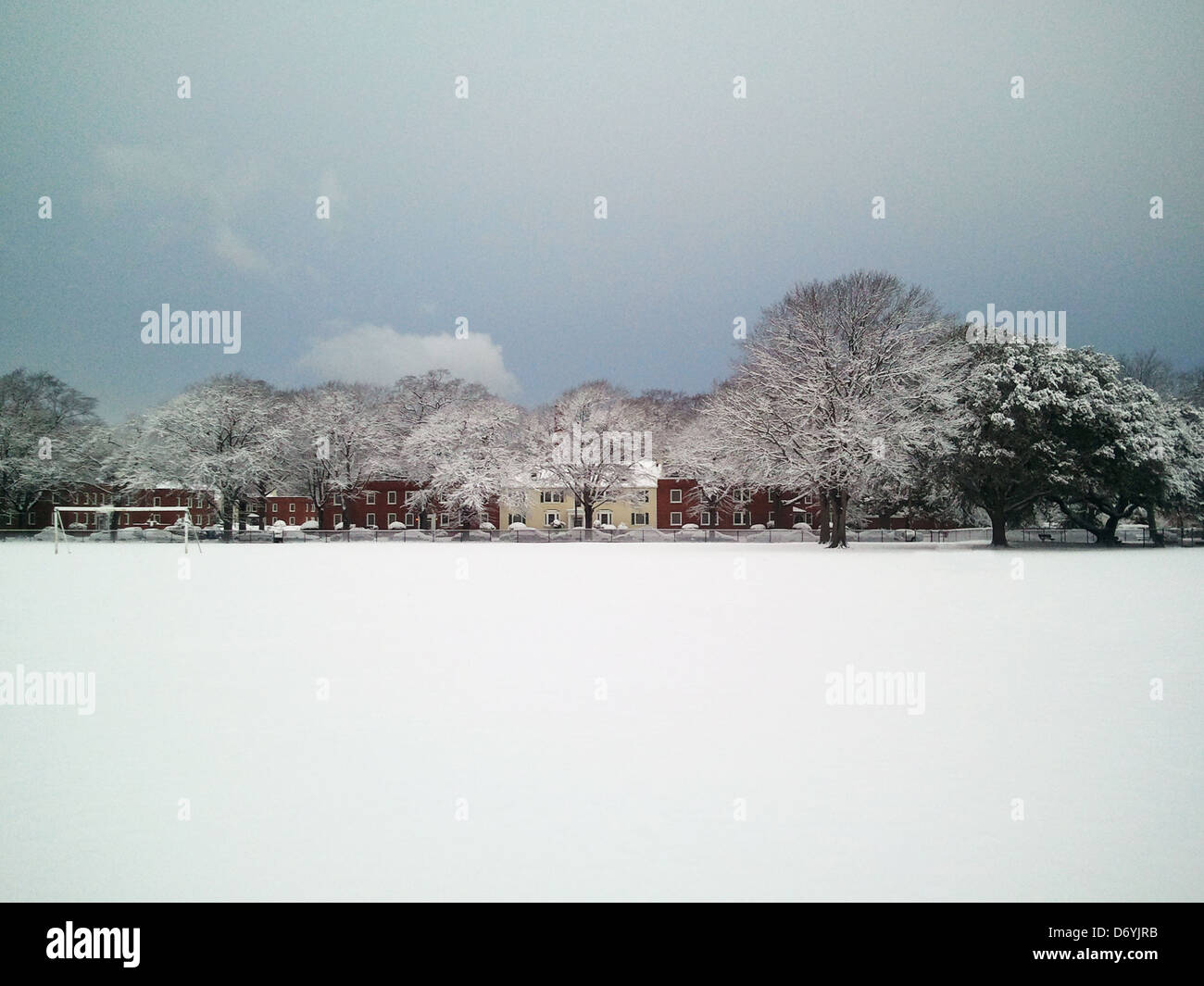 Snow covered field in norfolk hi-res stock photography and images - Alamy