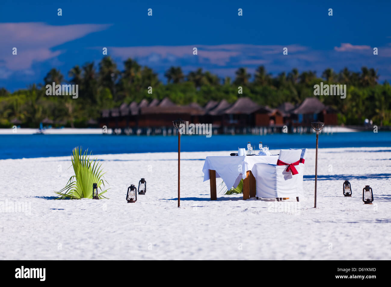Turquoise setup on beach hi-res stock photography and images - Alamy