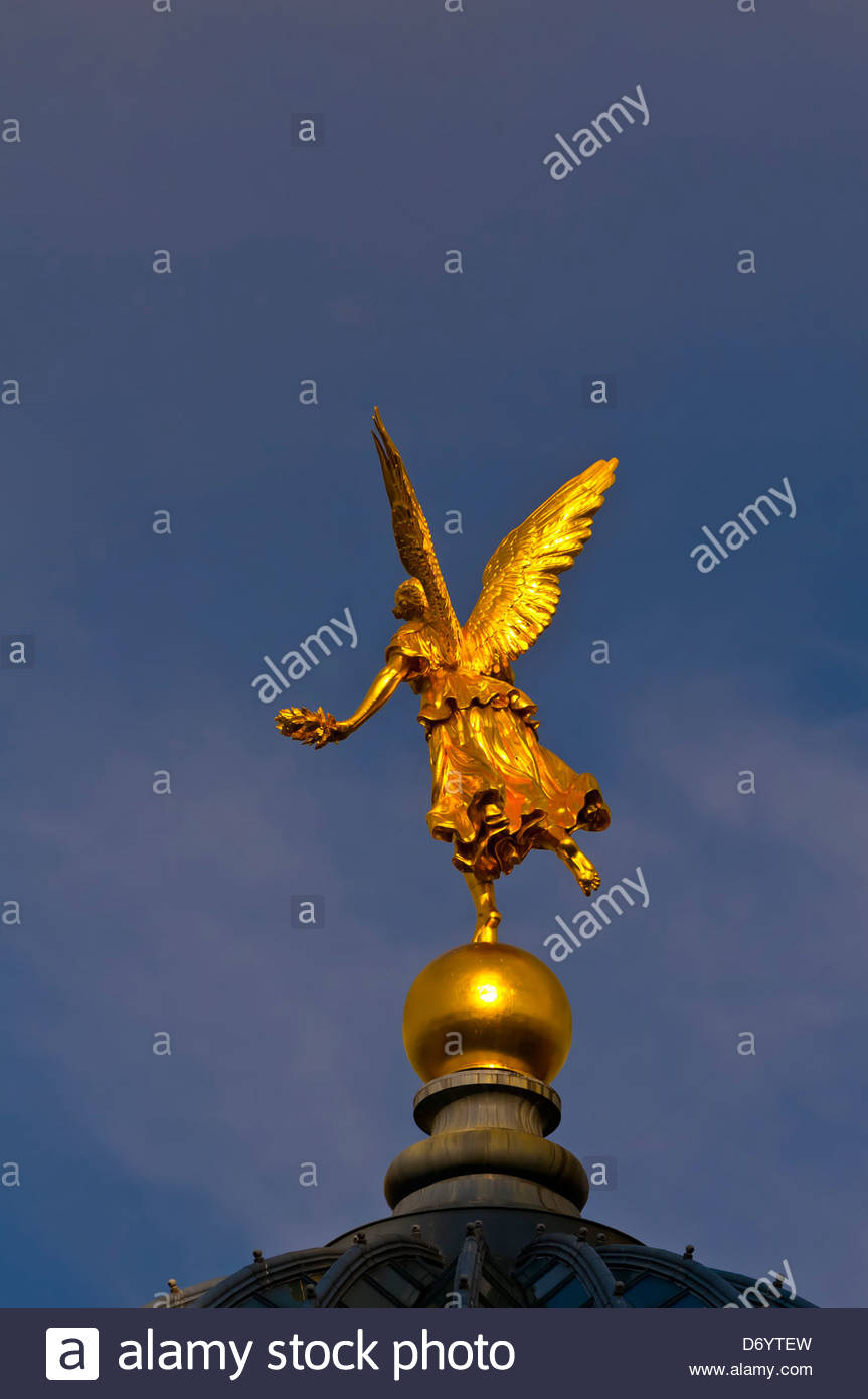 Angel Statue With Trumpet Stock Photos & Angel Statue With Trumpet ...