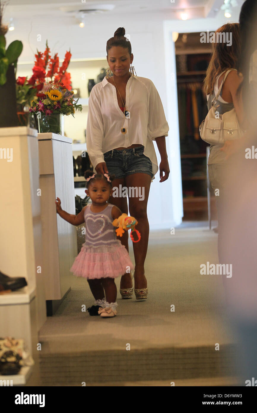 Christina Milian and Violet Madison Nash Christina Milian shopping at ...