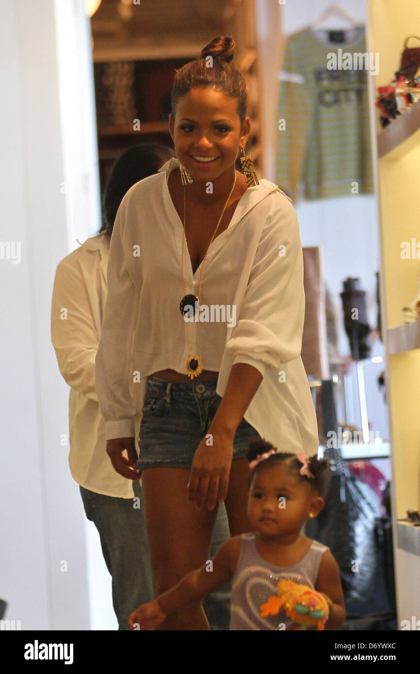 Christina Milian and Violet Madison Nash Christina Milian shopping at ...