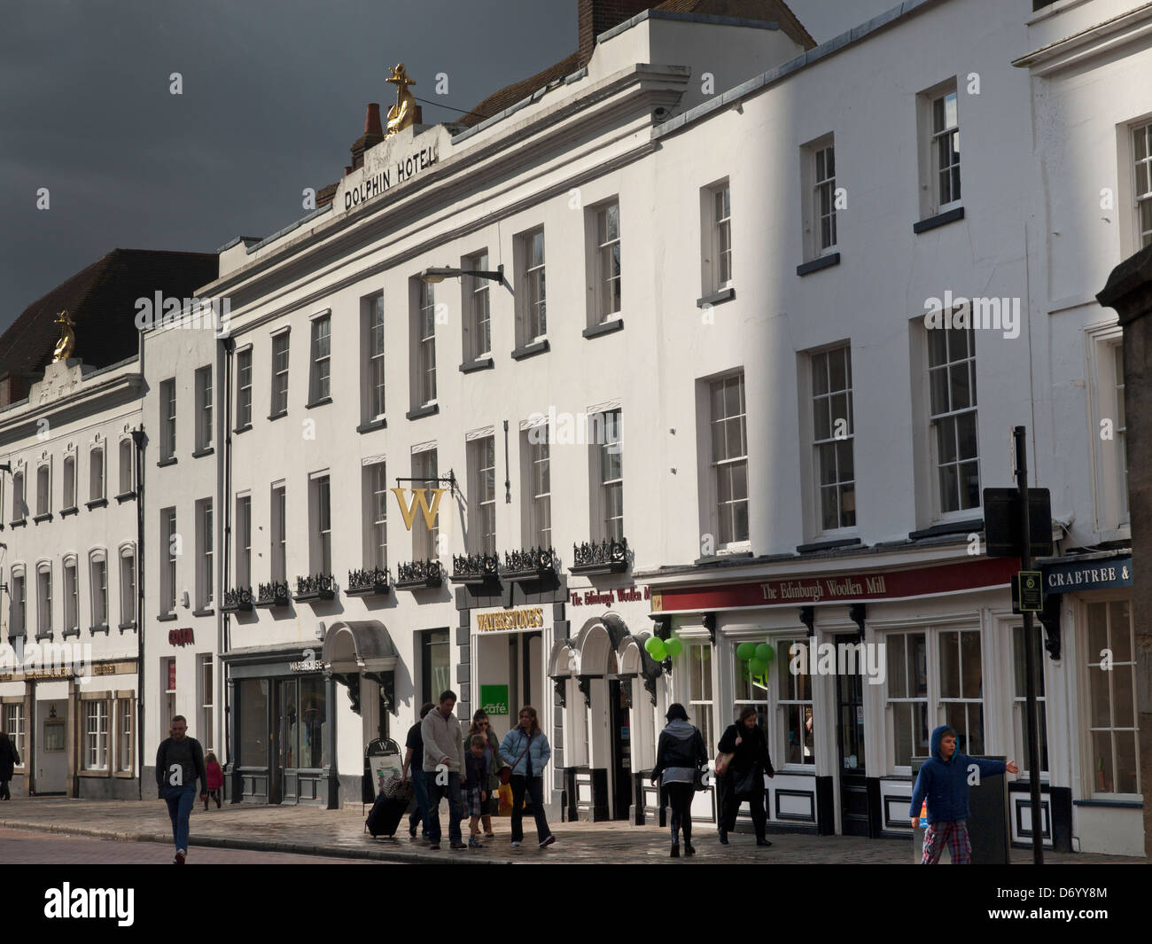 Chichester shopping centre street hi-res stock photography and images ...
