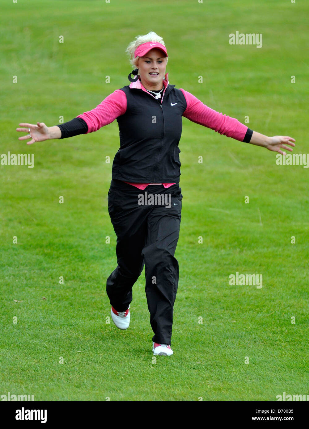 Scottish professional golfer Carly Booth 2011 Marie Keating Foundation ...
