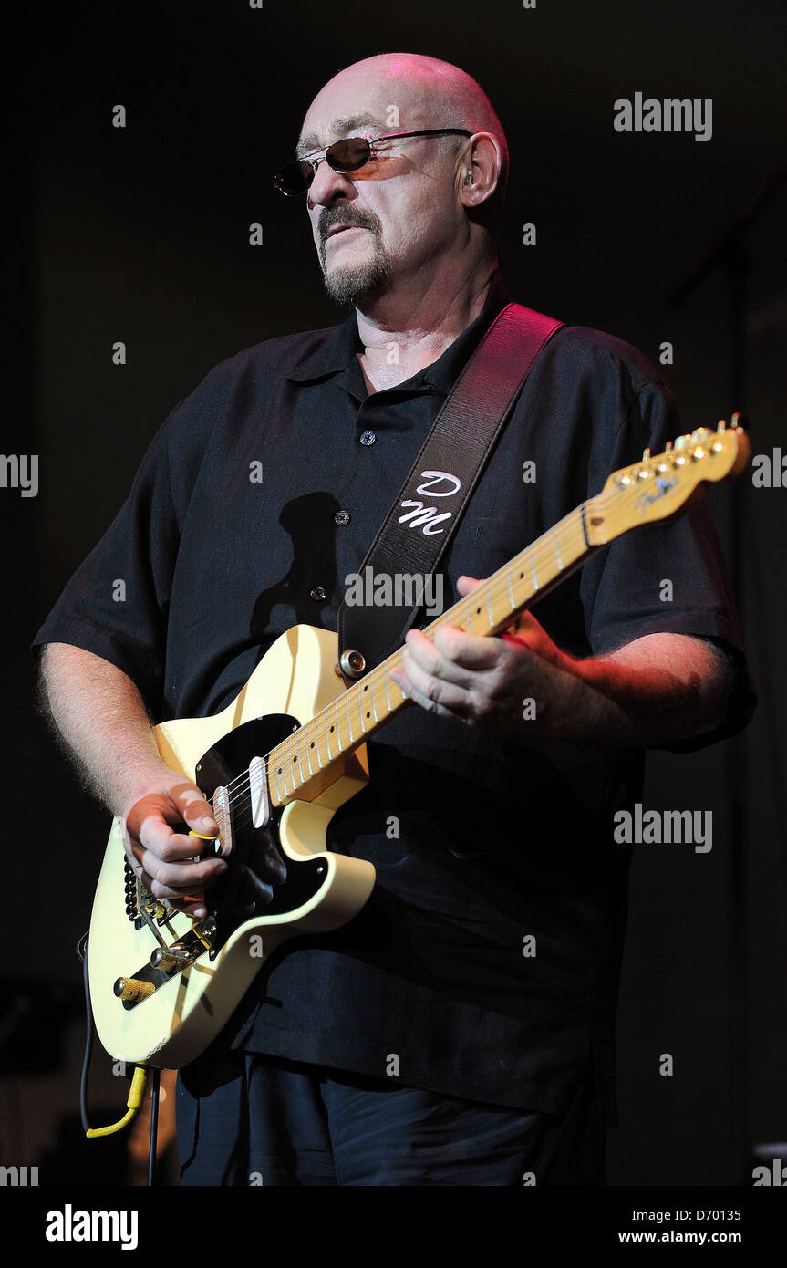 Dave Mason performs during Hippiefest 2011 at the Seminole Hard Rock ...