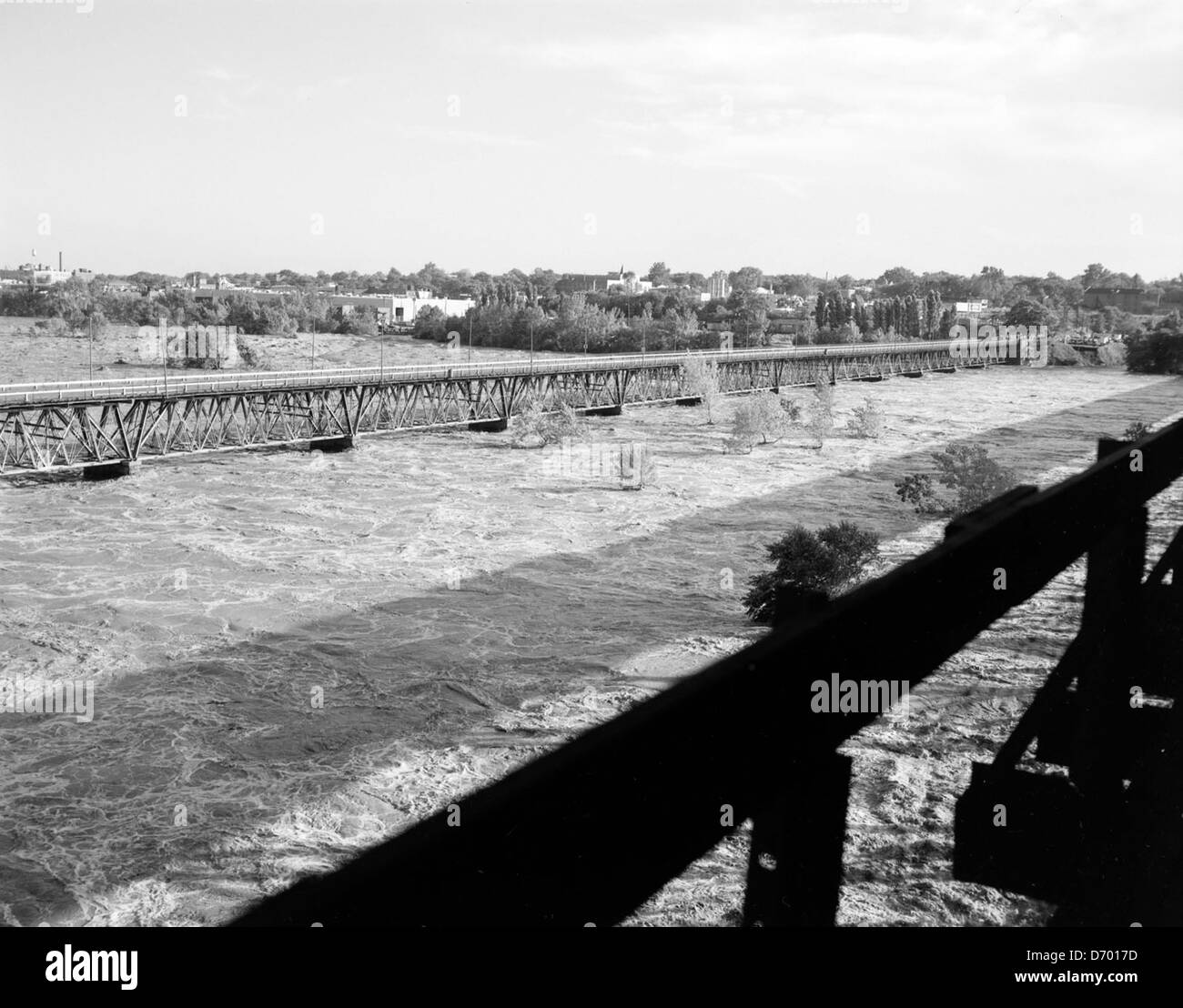 James river flooding hi-res stock photography and images - Alamy
