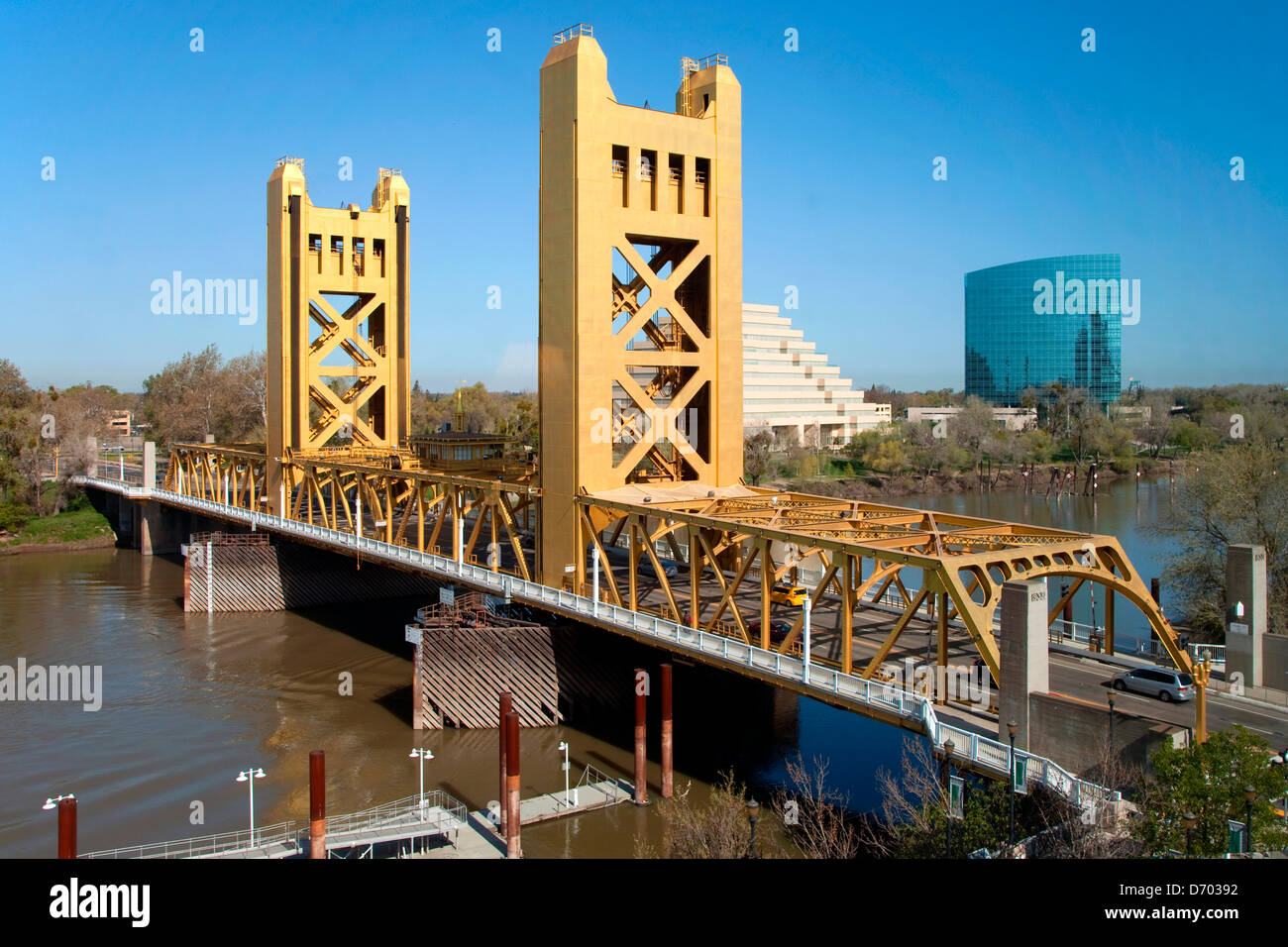 Tower Bridge Over Sacramento River High Resolution Stock Photography ...