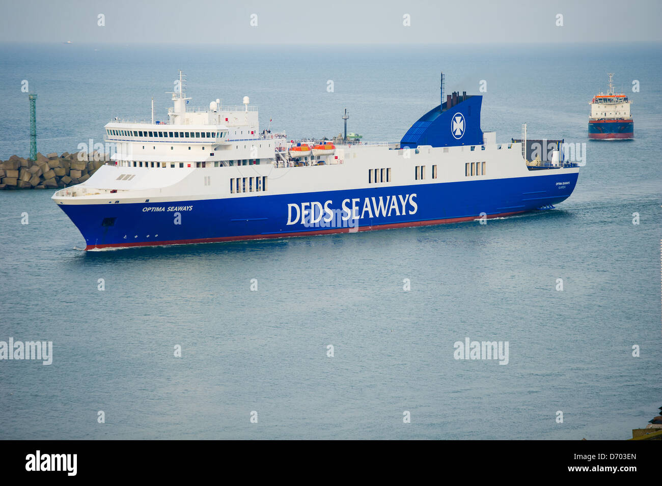 Dfds seaways waves hi-res stock photography and images - Alamy