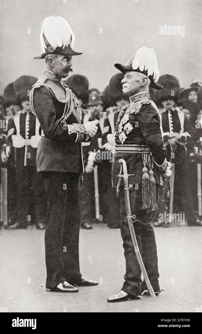 Lord Kitchener, left, with Lord Roberts Stock Photo - Alamy