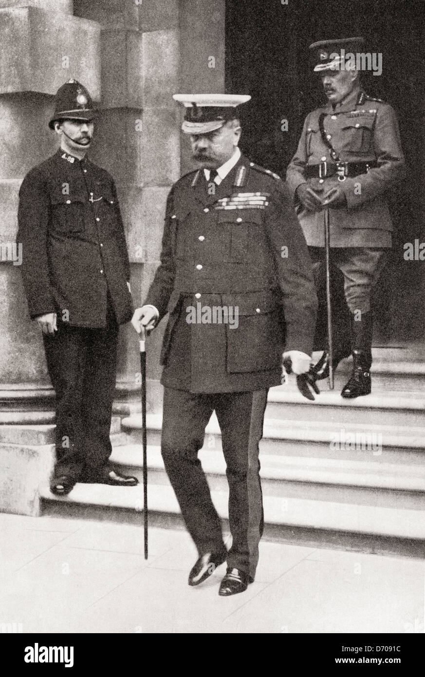 Lord kitchener 1916 hi-res stock photography and images - Alamy