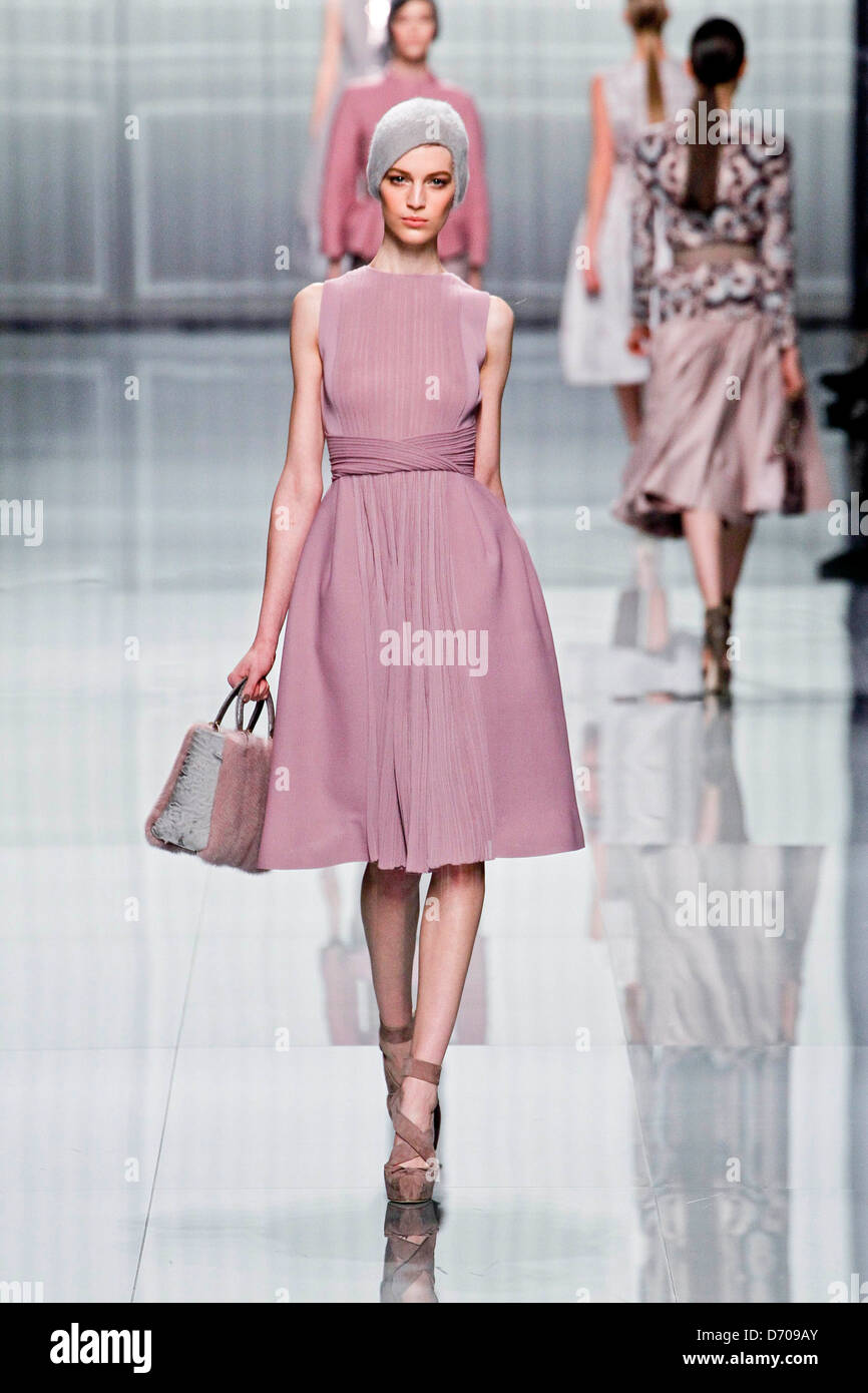 Model Paris Fashion Week Autumn/Winter 2012 - Christian Dior - Runway ...