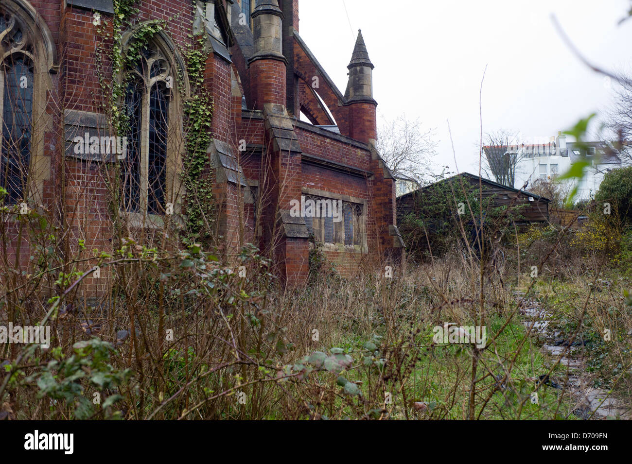 overgrown churchyard, St Augustine's church, Brighton, UK Stock Photo ...