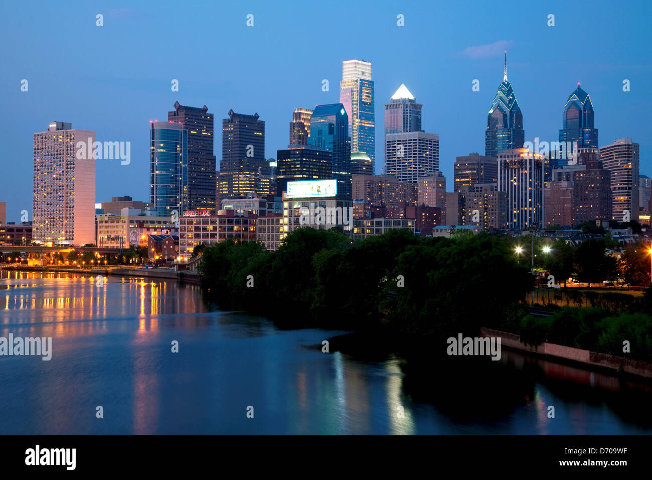 Center City, Philadelphia, Pennsylvania Skyline from the Schuykill ...
