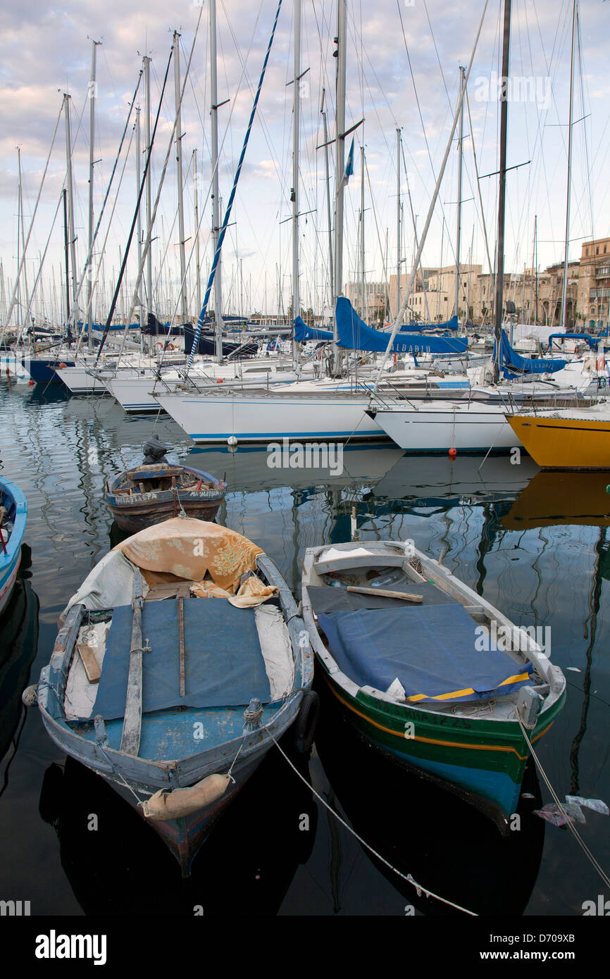 Palermo harbor hi-res stock photography and images - Alamy
