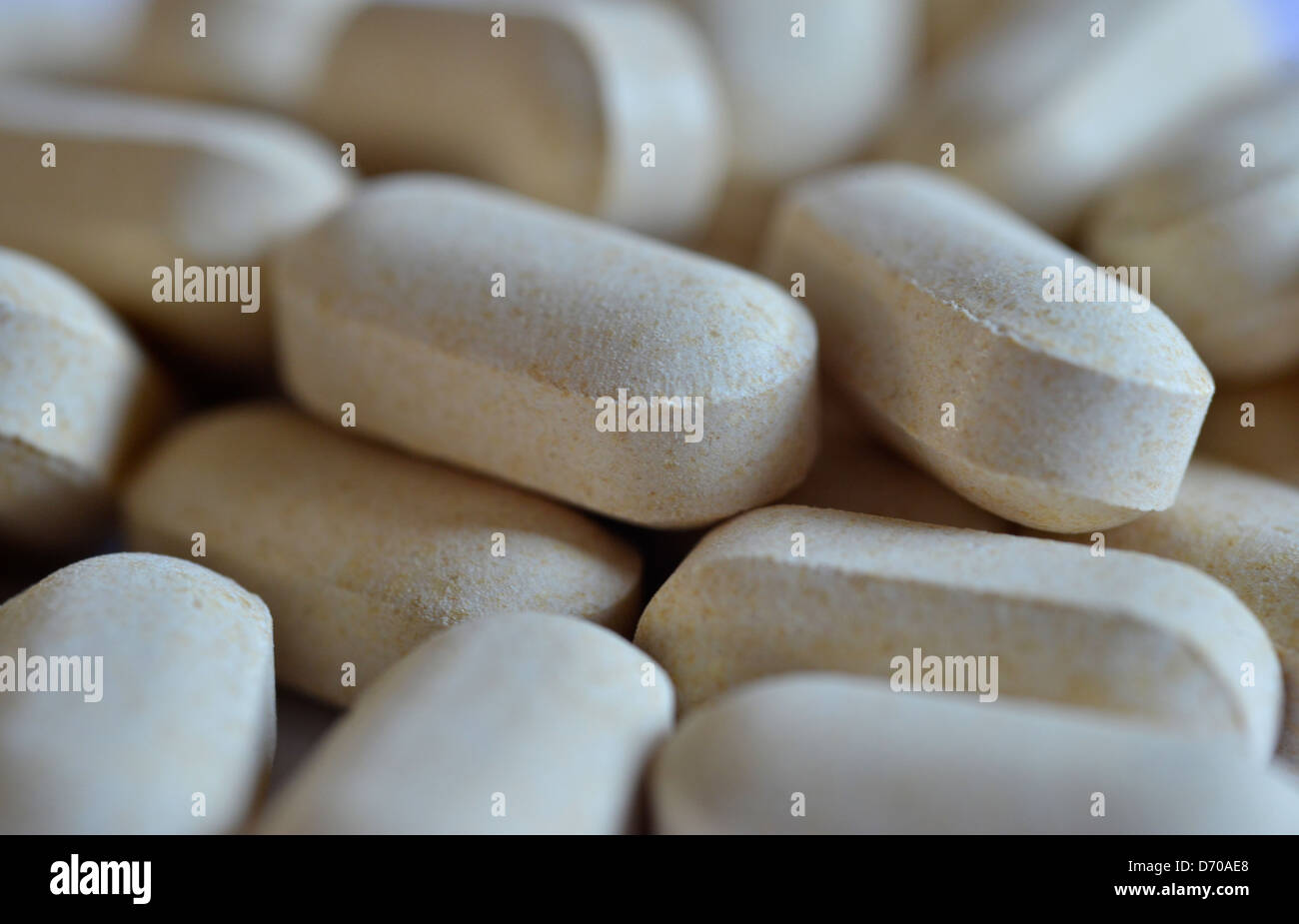 Zinc tablets hi-res stock photography and images - Alamy