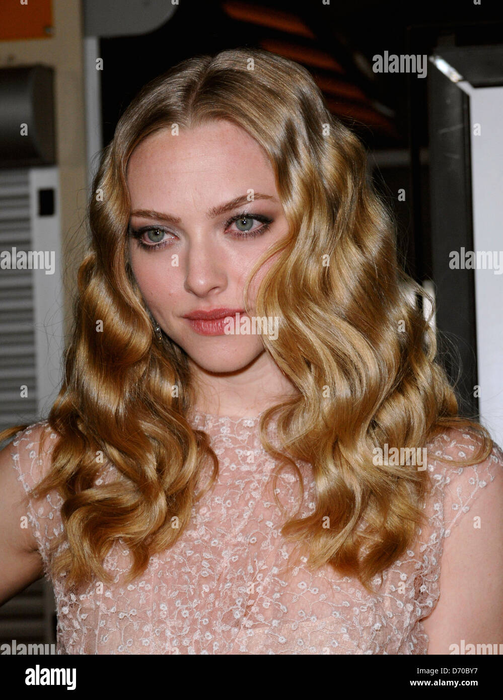 Amanda Seyfried The Los Angeles Premiere of 'Gone' at ArcLight ...