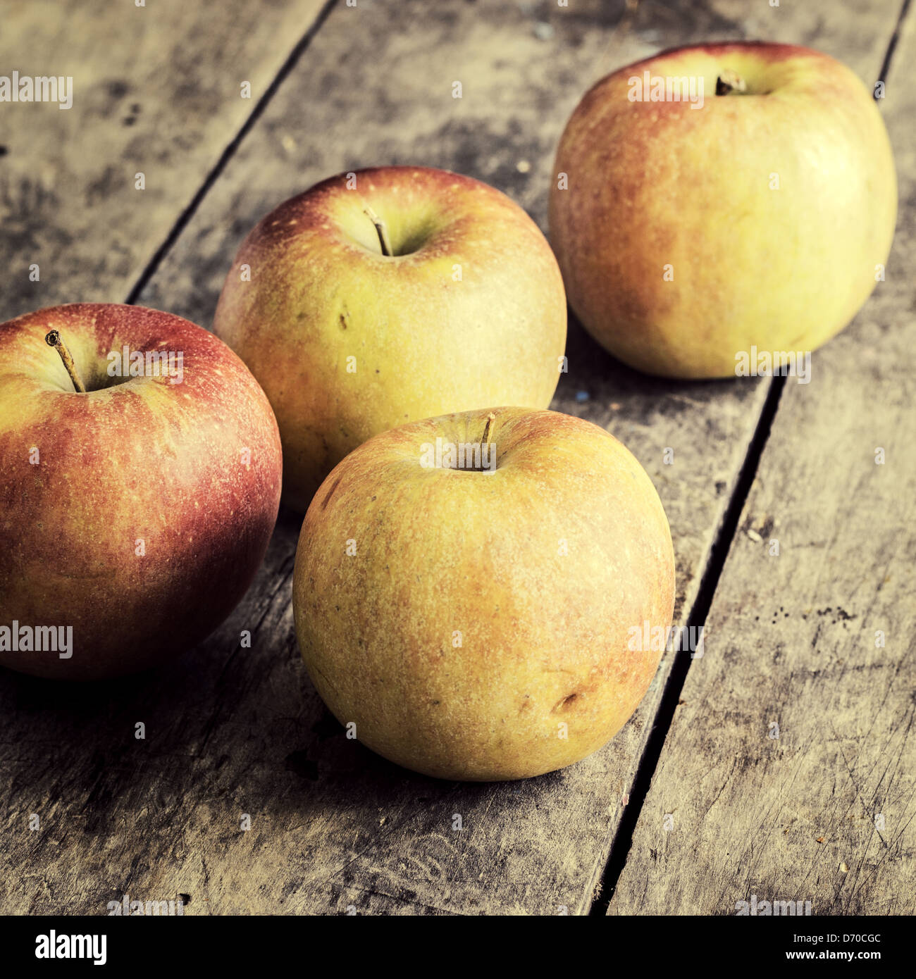 Table of fruit hi-res stock photography and images - Alamy