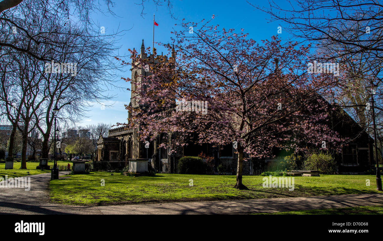St dunstans church stepney hi-res stock photography and images - Alamy