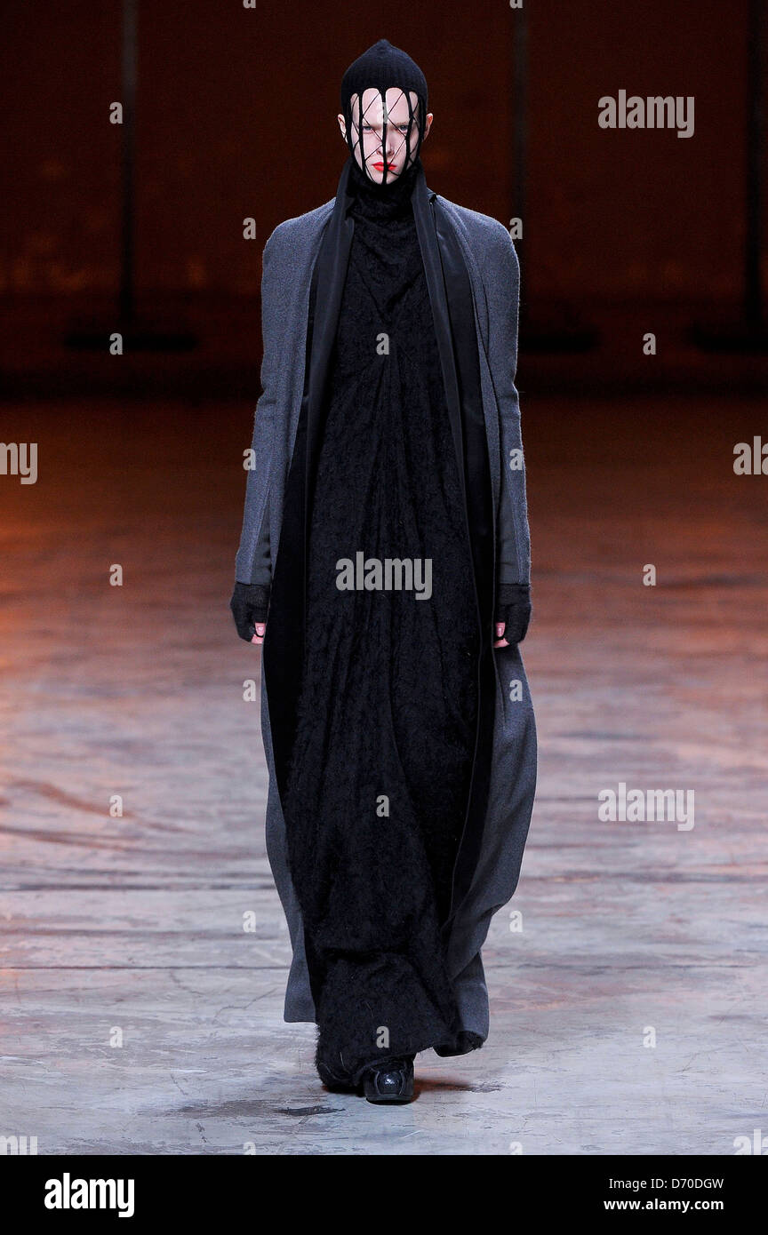 Rick owens paris fashion week hi-res stock photography and images - Alamy