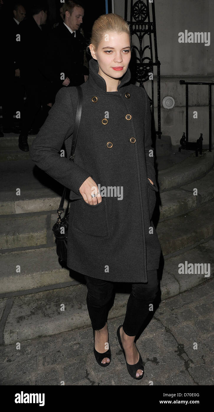 Pixie Geldof London Fashion Week Autumn/Winter 2012 - Giles Deacon ...