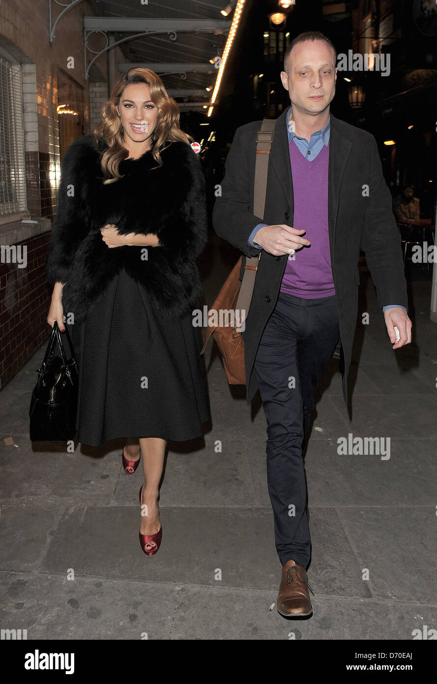 Kelly Brook arriving at J.Sheekey restaurant with a male companion ...