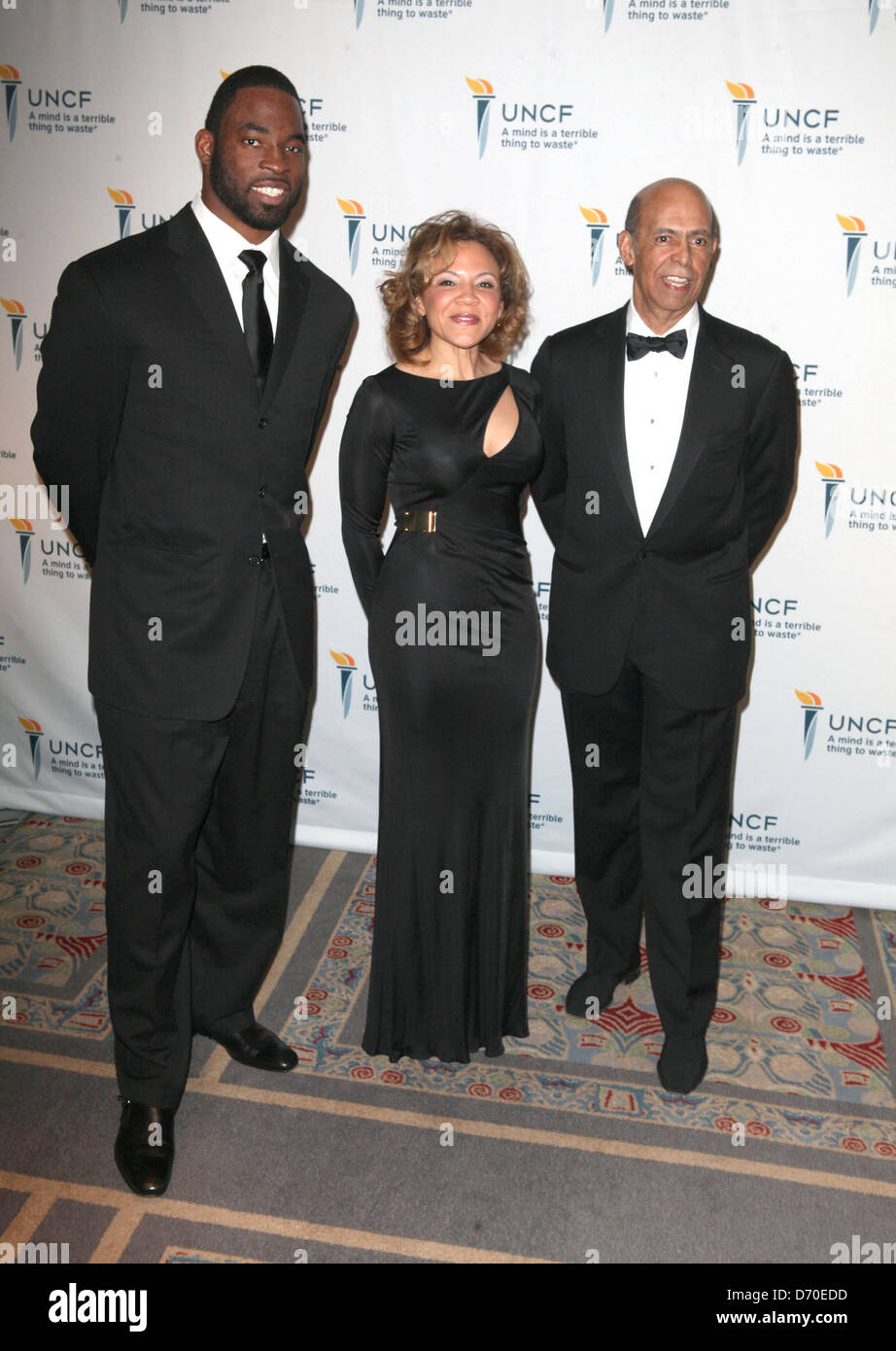 Justin Tuck, Tamara Harris Robinson, Dr. Michael L. Lomax The UNCF A ...