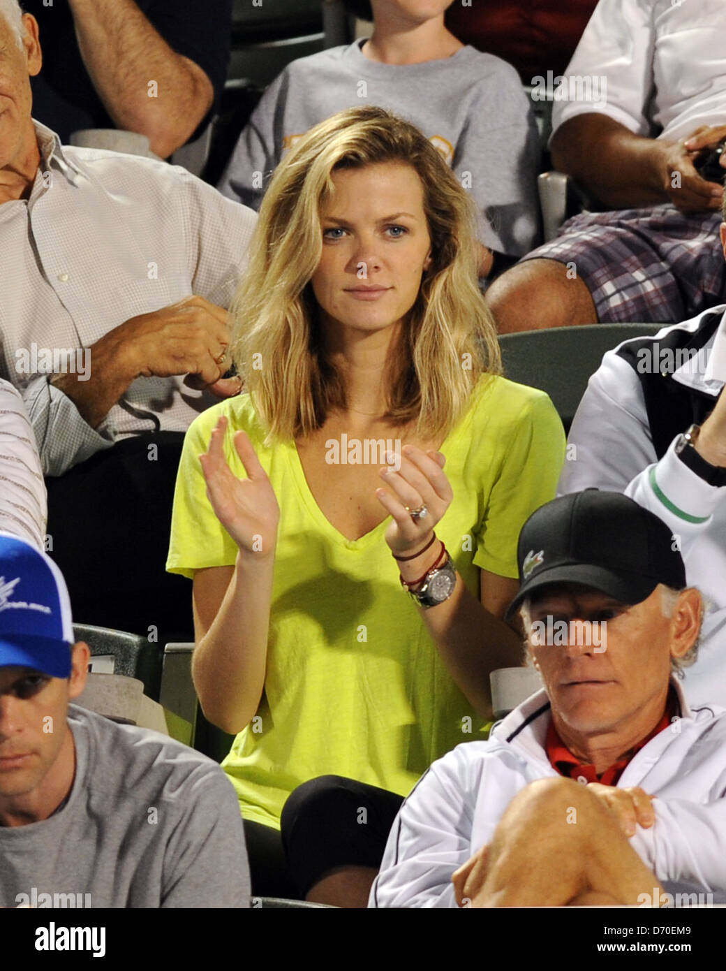 Brooklyn Decker Andy Roddick Beach