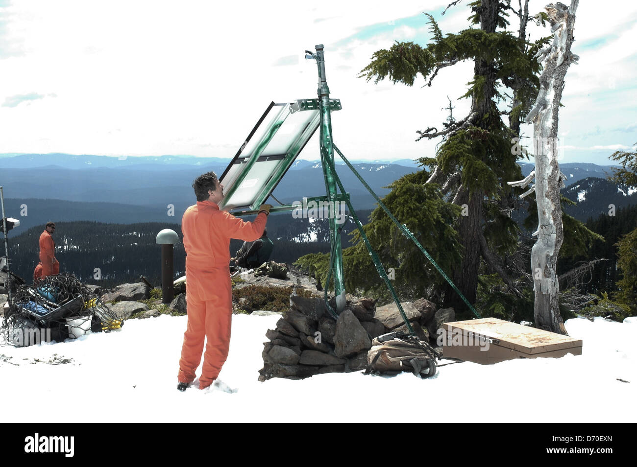 This image shows a GPS station maintenance operation near the Sisters ...