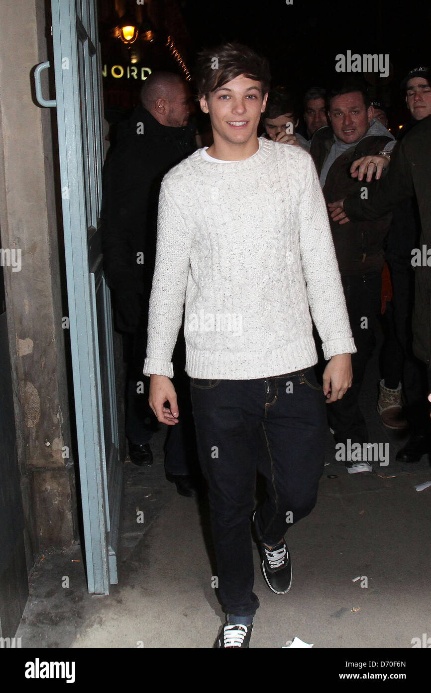 Louis Tomlinson, of boy band One Direction mobbed by hundreds of ...