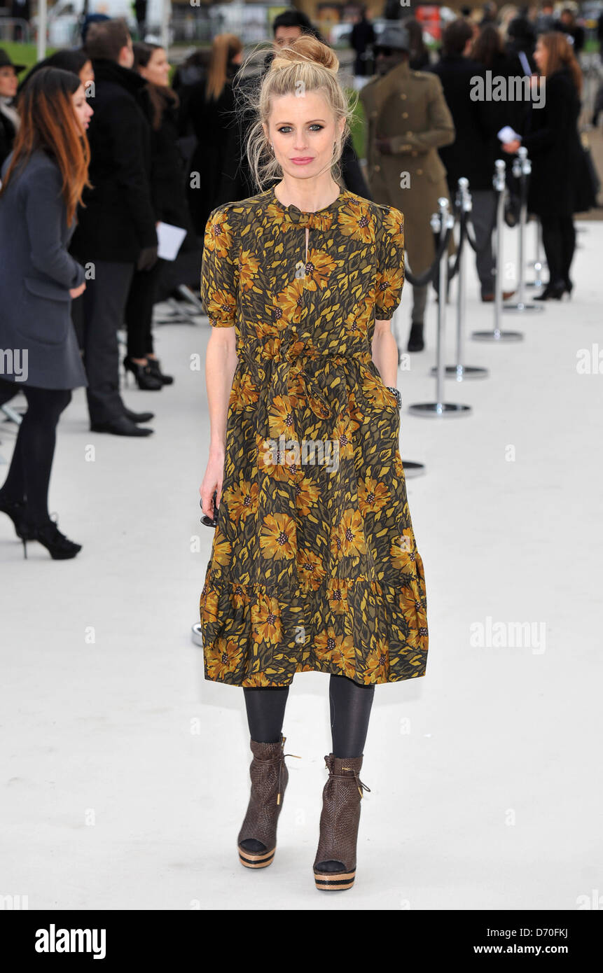 Laura Bailey London Fashion Week - Autumn/Winter 2012 - Burberry ...