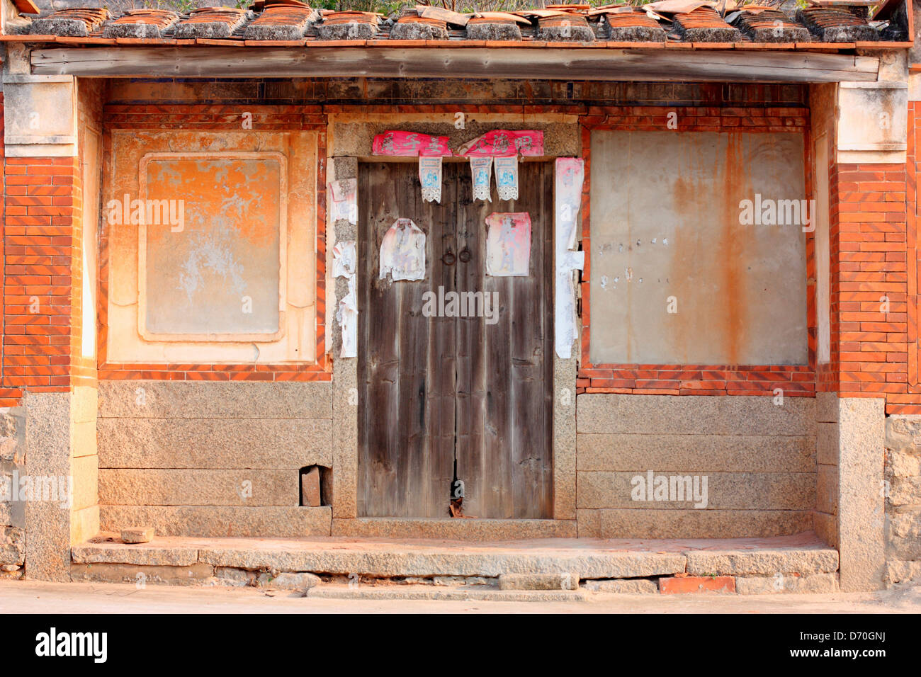 Taiwan, Kinmen County, Jincheng, Entrance to old traditional house ...