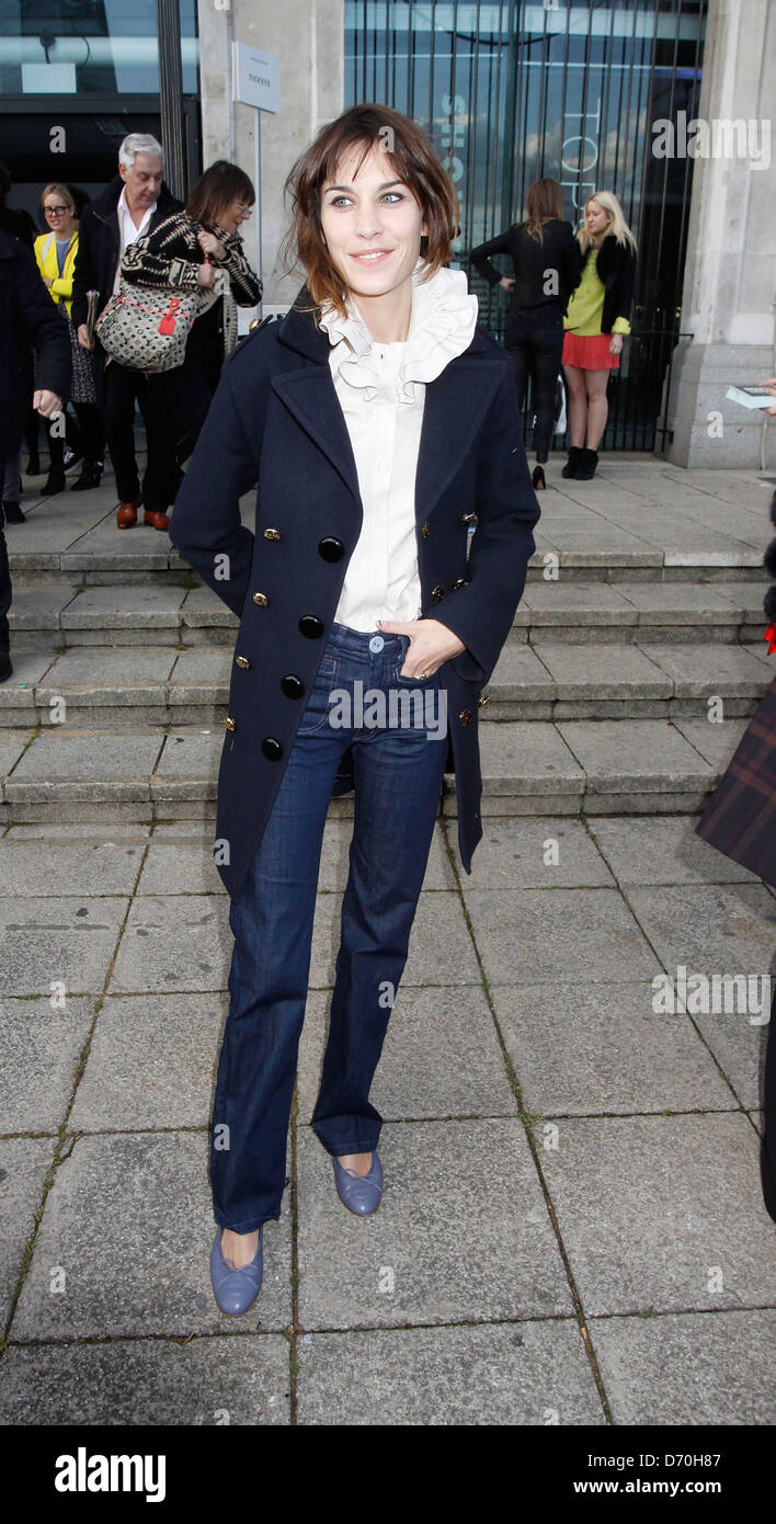 Alexa Chung London Fashion Week - Autumn/Winter 2012 - Topshop ...