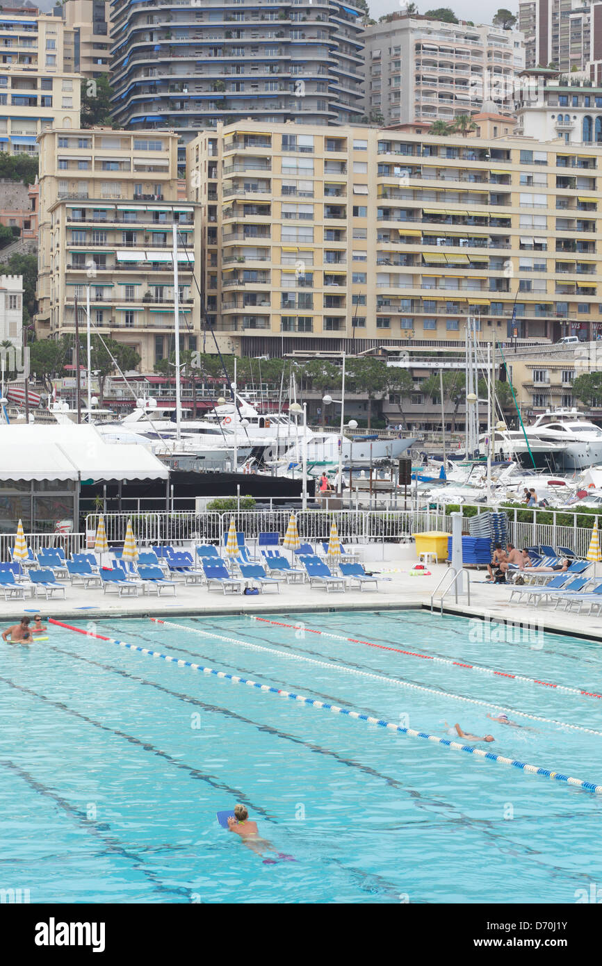 Monte carlo swimming pool hi-res stock photography and images - Alamy
