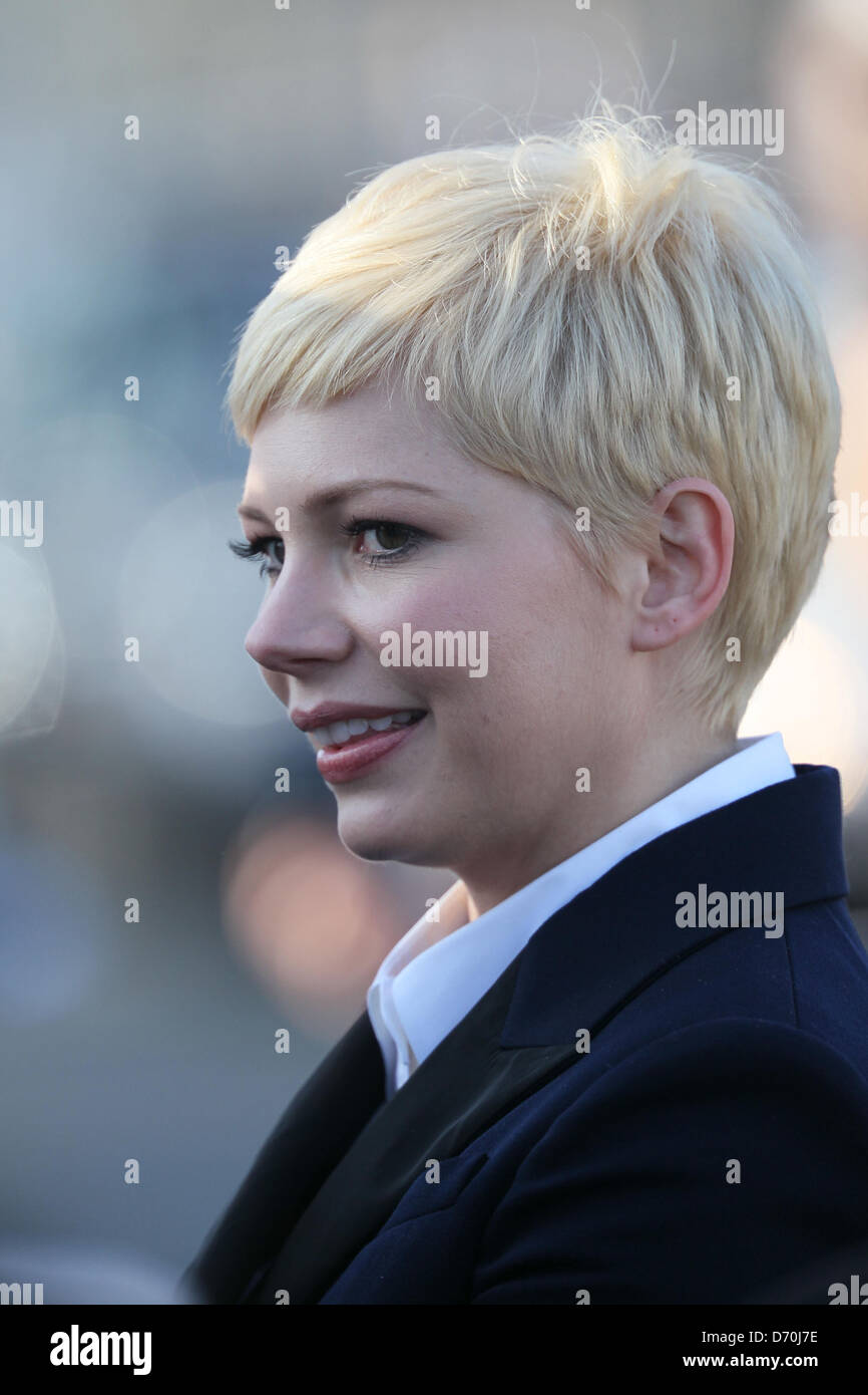 Michelle Williams 27th Annual Independent Spirit Awards - Outside ...