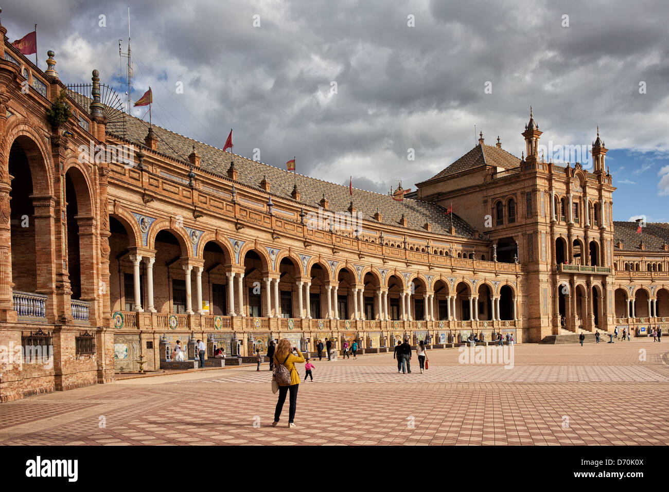 Arched colonnade hi-res stock photography and images - Alamy