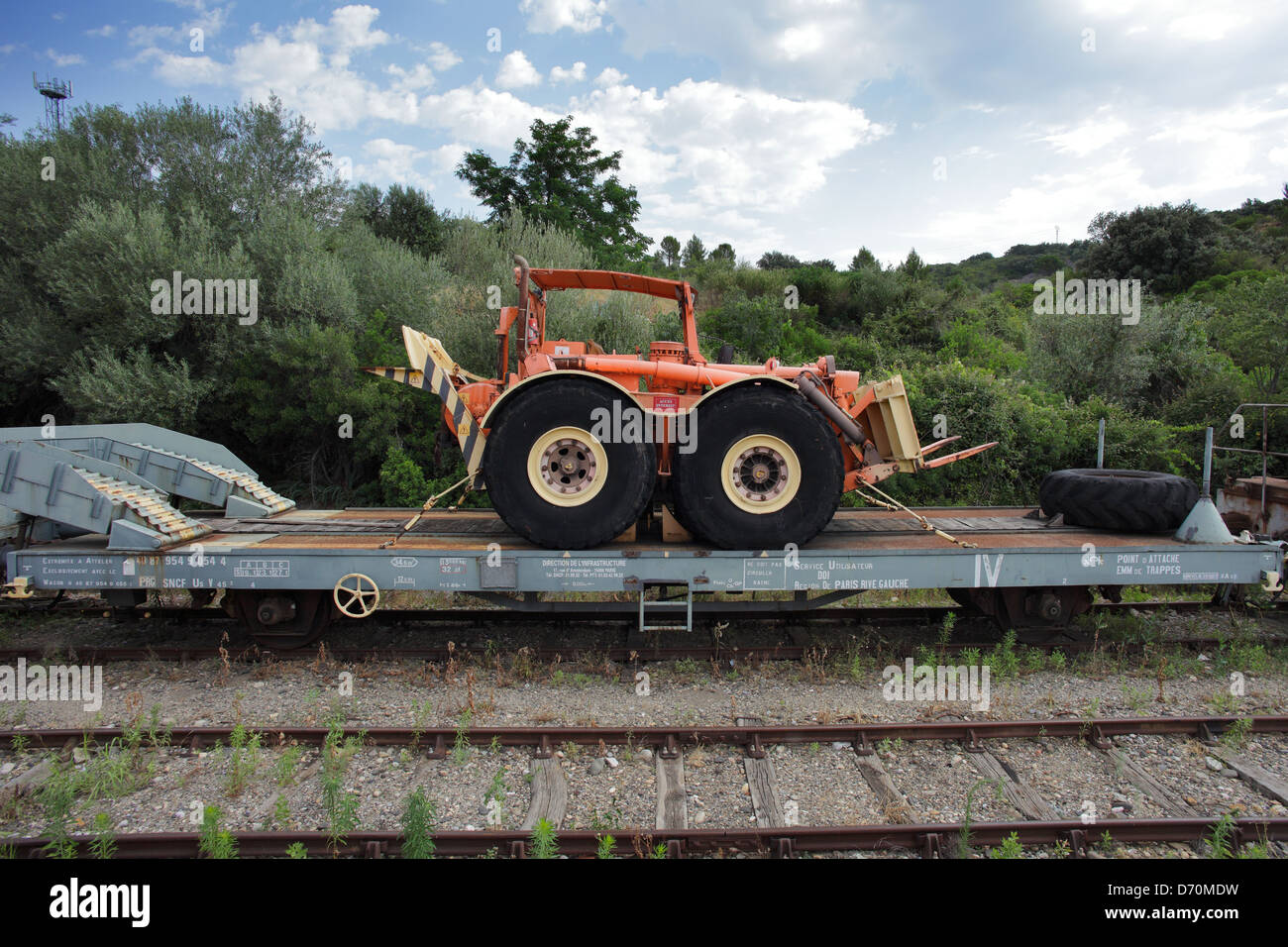 France, an excavator on a train Stock Photo - Alamy