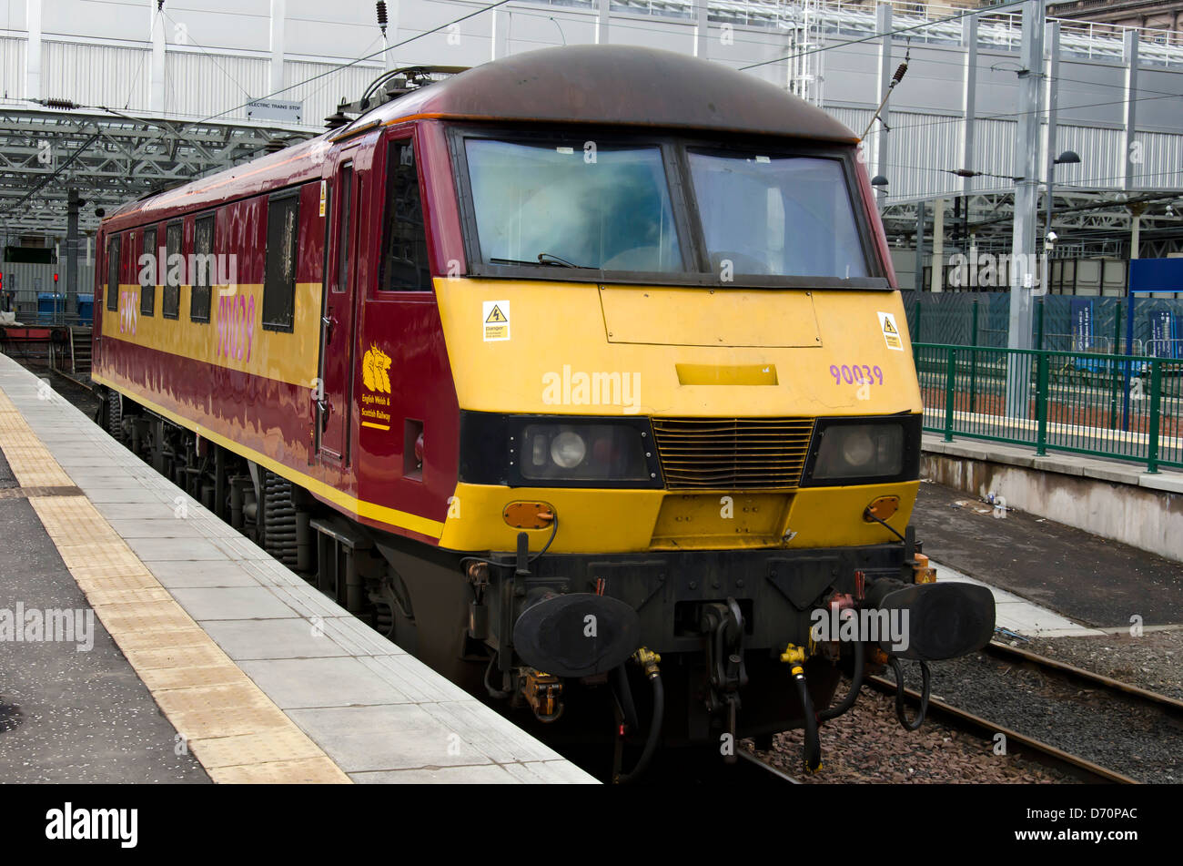 Class 90 electric locomotive hi-res stock photography and images - Alamy